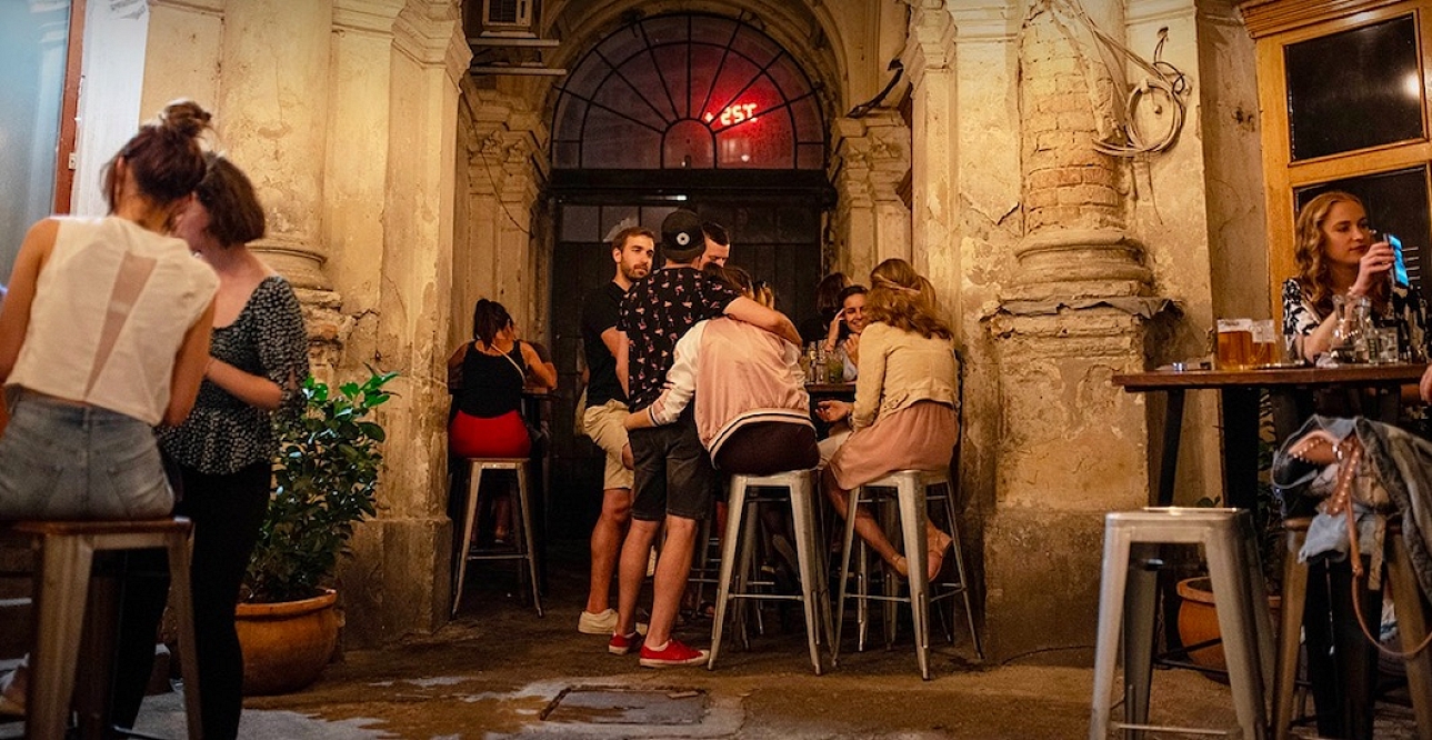 Bukowski Bar | Svoboda & Williams