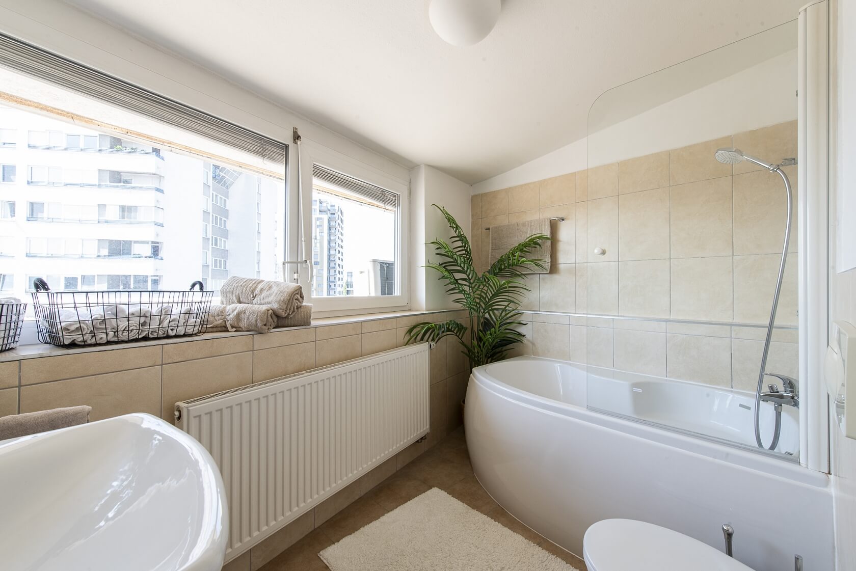 Zadunajská cesta, Petržalka - Bratislava V | Predaj, Byt 3 izbový, 98 m²